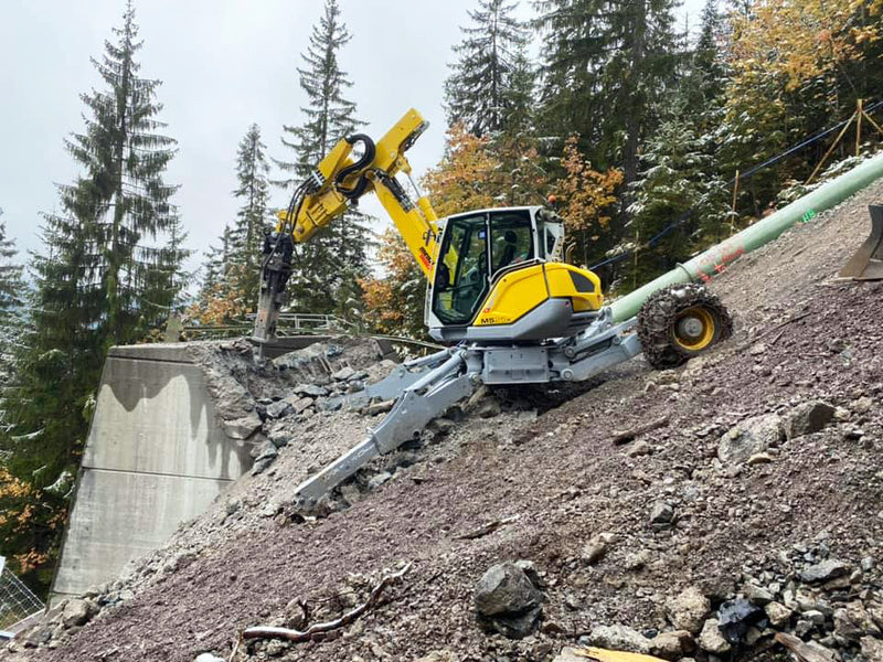 10 Tips for Operating a Spider Excavator on a Slope — Evolution Mechanical